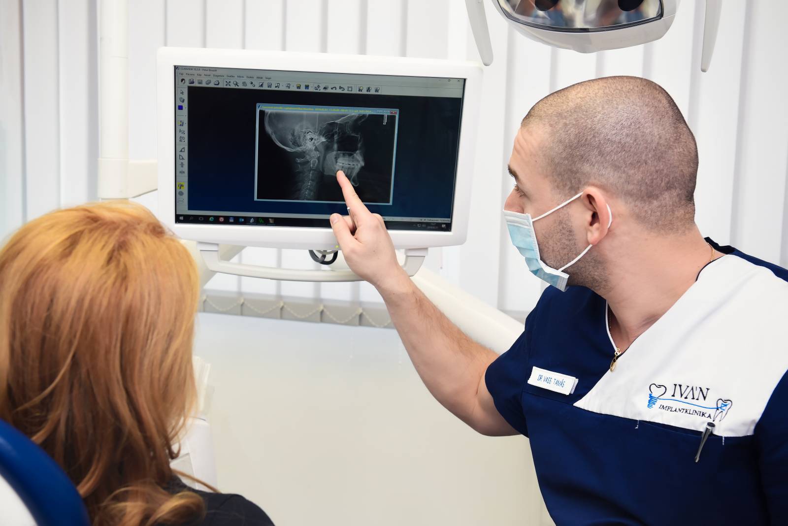 IVÁN Implantológia - » Munkatársak